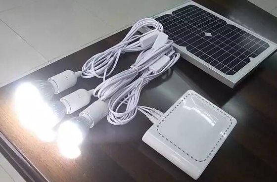 Super Light Weight Green Energy Solar Panels Light Kits 205 X 130 X 38MM