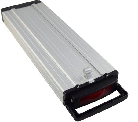 No Memory Effect BMS Rechargeable 36V10.4Ah E Bike Batteries Rear Rack Long Cycle Life