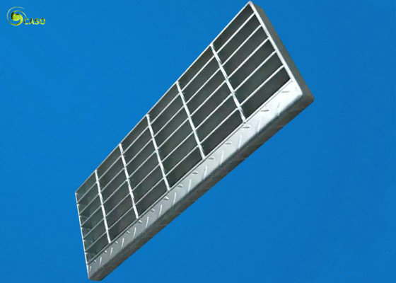 China Catwalk Galvanised Stair Treads Floor Serrated Carbon Steel Strip Gratings supplier