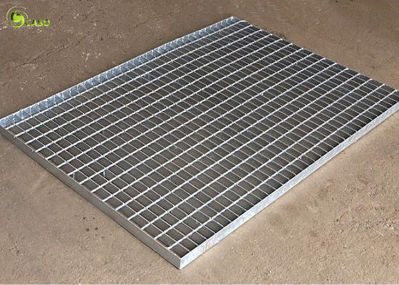 China Metal Cut Serrated Weld Steel Grid Mesh Grating Easy Installation Stair Treads supplier