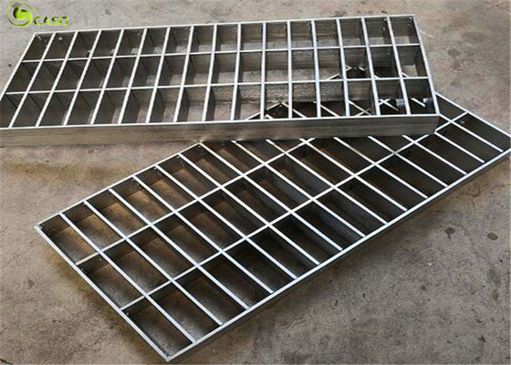 Industrial Galvanized Mesh Grating Plain Serrated Bar Grid Step Treads Plate supplier
