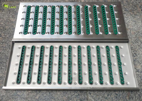 Bottomless Punched Decking Stainless Steel Floor Drain Grate Trench Cover Mesh supplier
