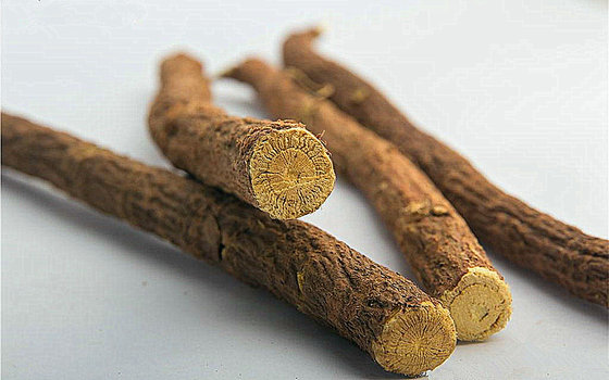 100% natural Glycyrrhiza glabara/ Licorice Root Extract,Glycyrrhiza uralensis for whitening effect