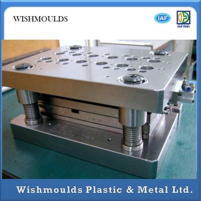 LKM Standard Hardening P20 718H Plastic Injection Mold Maker For Small Run Production