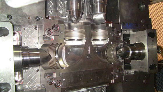 Large Plastic Mold Precision Injection Mould Hot Runner Mould DME Strandard