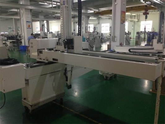Heavy Duty Industrial Robotic Arm Car Bumper Taking And Placing Use