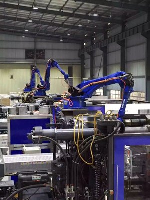 Industrial Multi Axis Robot 6 DOF Products Stacking Articulated Robots