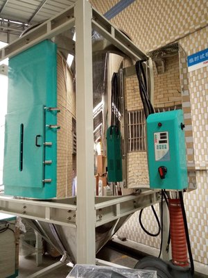 2000KG Capacity Huge Hopper Dryer With Double Layer Stainless Steel Barrel