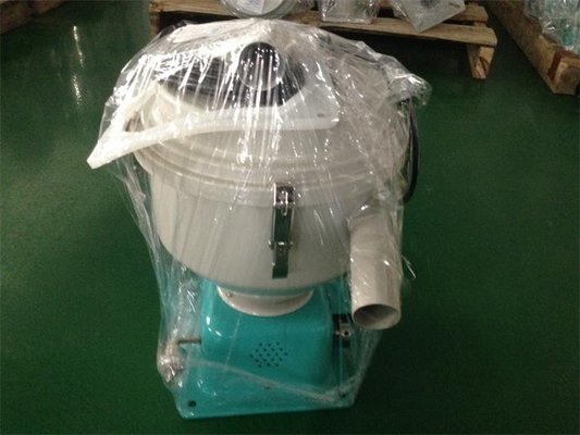 Plastic Granules Holding Vacuum Hopper Loader Receiver With Proximate Sensor