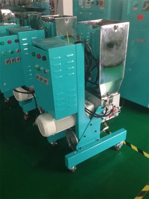 3HP Regin Engineering Plastic Crushing Machine Double Layers Feeding Hopper