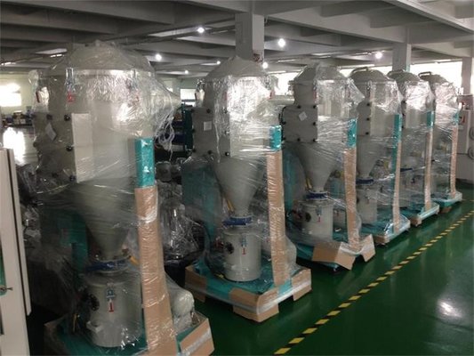 High Efficiency Industrial Dust Collector For Plastic Central Feeding System