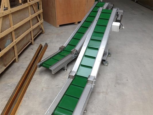 Product Delivery Inclined Belt Conveyor Modular Skid Resistance