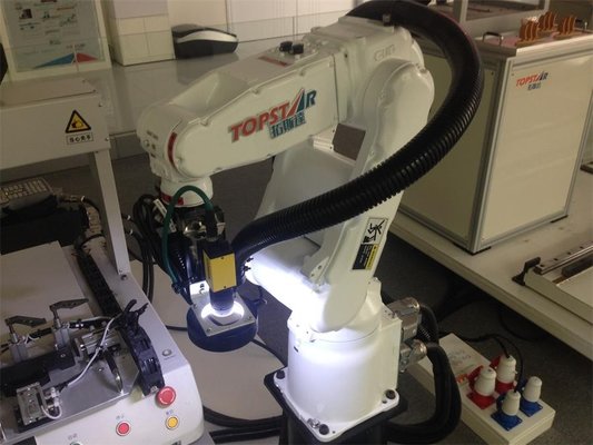 0.5~3.5kW 6 Axis Economical Articulated Robotic Arm For Welding Picking Stocking