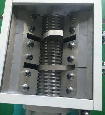 Low Speed Sound Proof Plastic Crushing Machine