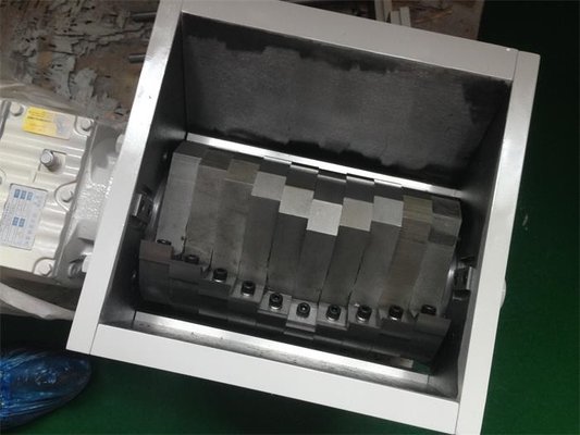 Double Layers Feeding Hopper Plastic Crushing Machine , Plastic Auxiliary Equipment