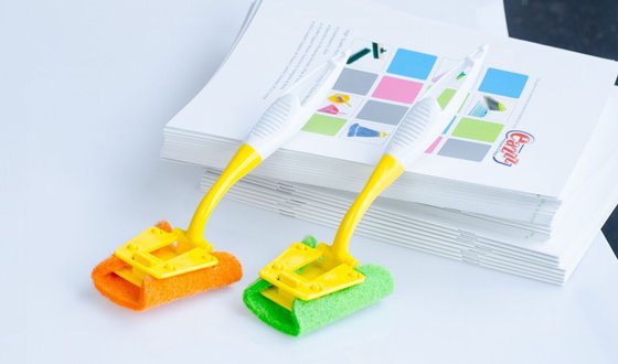 No Slip Handle 7.5" Plastic Brush Scrubbing Sponge / Magic Sponge