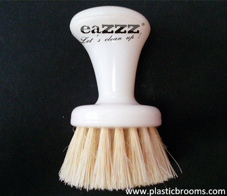 Durable Round Coconut Fiber Scrub Dish Brush with Short PP Handle