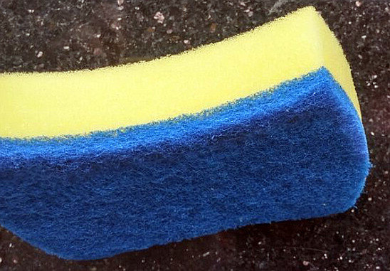 Non - Stick Bow - Tie Shape Power Plastic Brush Yellow  / Blue