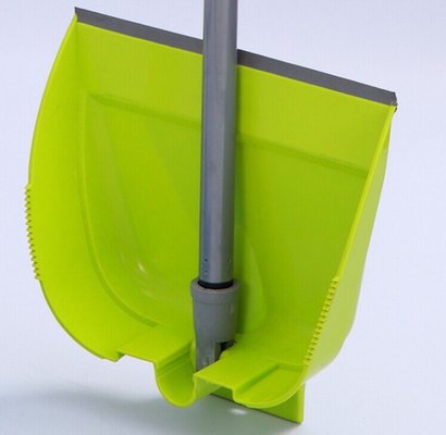 Green Plastic Long Handled Dustpan / Collapsible Dustpan And Broom Set