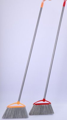 Deluxe Angle Plastic Brooms PVC Coated Wodden Handle Famliy Clean Tool