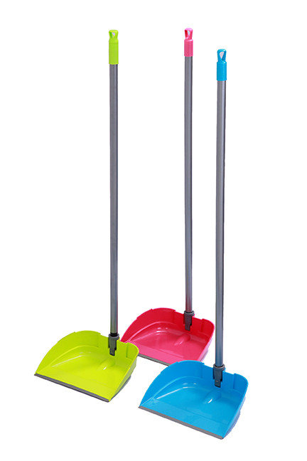 Deluxe Long Handle Upright Dustpan For lobby , plastic dustpan