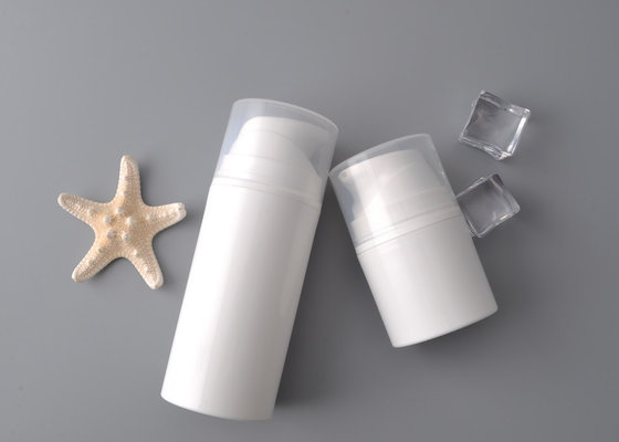 150ml白いプラスチック空気のないポンプびん、化粧品のための空気のないポンプ