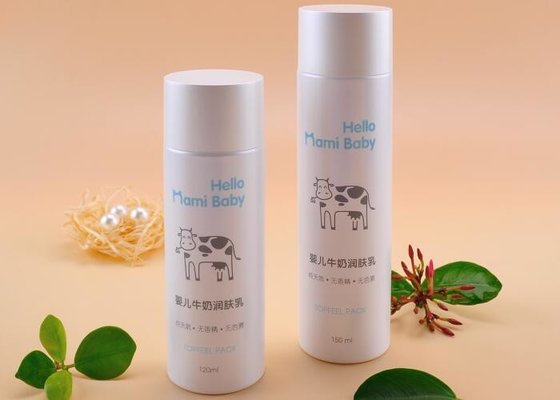 白いシリンダー ボストン円形の肩を密封するプラスチック シャンプーのびんねじ
