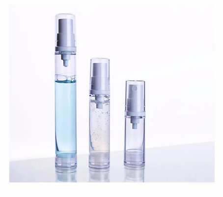 Sippyの形の空気のない化粧品は5ml透明な副包装の小型旅行キットをびん詰めにします