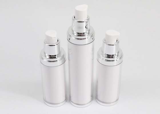30ml 50mlのプラスチック圧搾の二重壁空気のないポンプびん