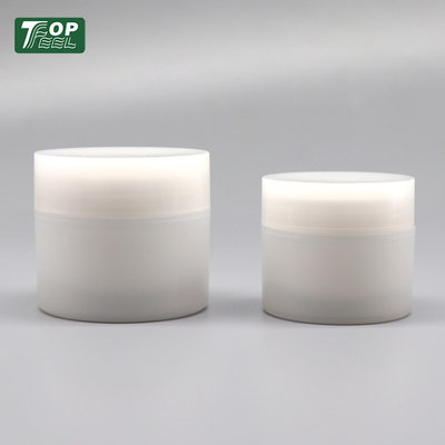 PPのねじふたが付いている二重壁30ml 50mlのプラスチック化粧品の美のクリームの瓶