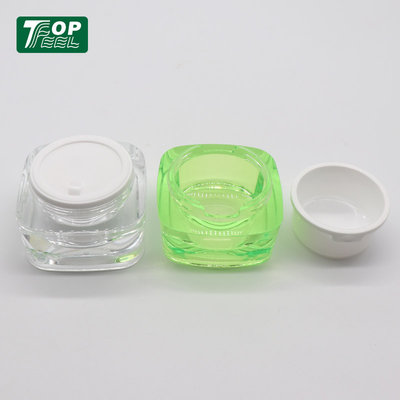 詰め替え式PP PCR 50gのプラスチック顔のクリーム色の瓶のアクリルのコップ