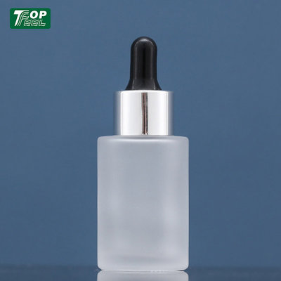精油のABS平らな肩は点滴器のびん30mlを曇らした