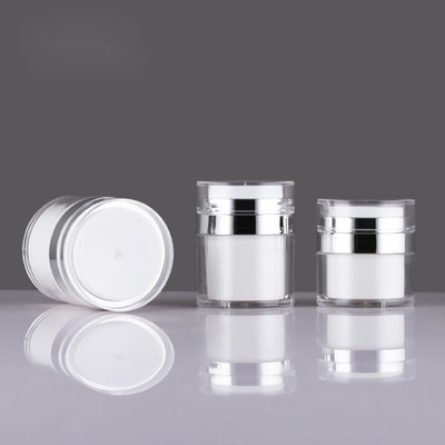 結め換え品のアクリルの空の化粧品の空気のないクリーム色の瓶15g 30g 50g