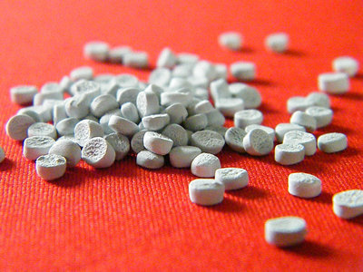 soft / rigid white PVC Granules injection and blow for PVC frame / pipe / bottle