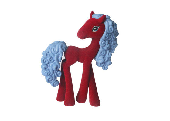 Rosso la mia piccola amicizia del cavallino del PVC 3D gioca gli occhi dell'ABS adorabili liscia il tocco