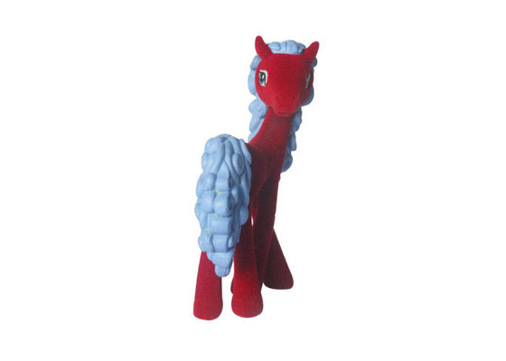 Rosso la mia piccola amicizia del cavallino del PVC 3D gioca gli occhi dell'ABS adorabili liscia il tocco