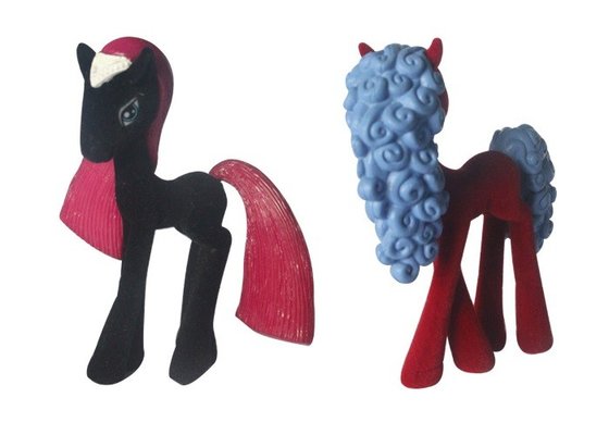 Rosso la mia piccola amicizia del cavallino del PVC 3D gioca gli occhi dell'ABS adorabili liscia il tocco
