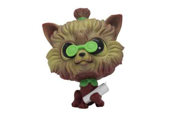 Figurine di plastica Brown unico del cane dell'ambiente piccole con i peli del panino