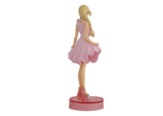 La plastica adorabile di Disney del vestito rosa calcola i giocattoli della bambola di Barbie di modo per le ragazze