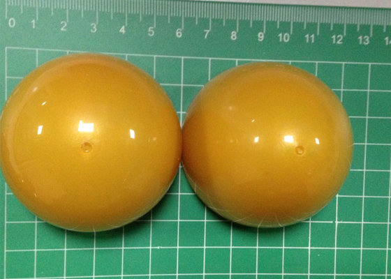 Il giocattolo di plastica rotondo 7cm infrangibile incapsula il grande uovo di sorpresa per il gioco dei bambini