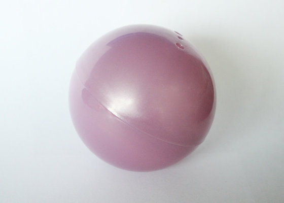 Palla di plastica di rosa del commestibile la piccola incapsula intorno all'uovo per i giocattoli del bambino
