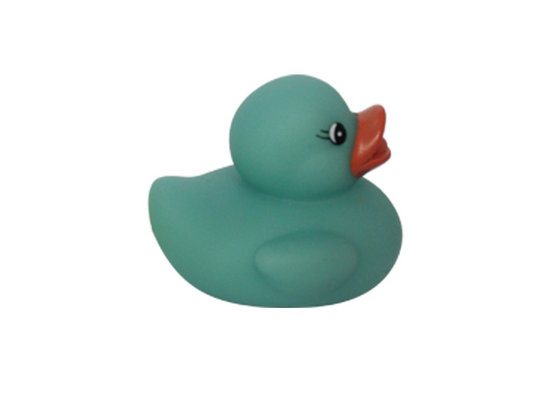 La piscina cambiante di colore morbido del PVC gioca per i bambini di 5 anni che fanno galleggiare l'anatra