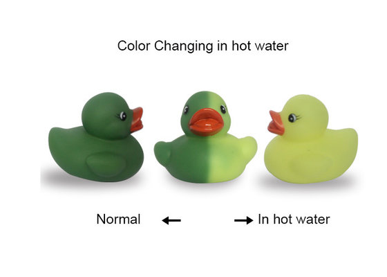 Il bagno cambiante di colore di plastica dell'anatra gioca la progettazione resistente all'acqua di professione dei ragazzi