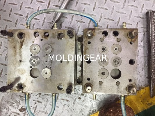 Custom designed plastic injection mould for high-precision gear arrangement of model airplane