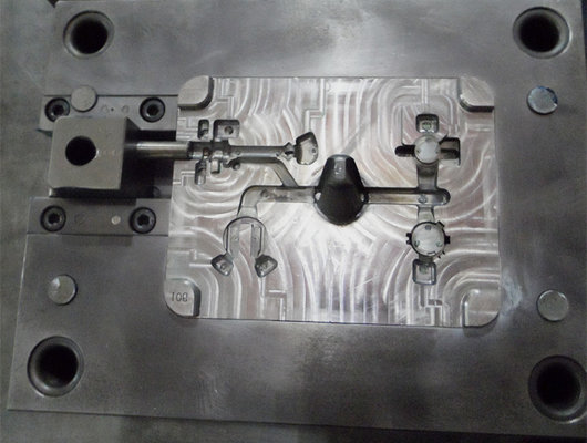 ADC12 Zine Edge Gate Die Cast Mold Makers SKD61 Steel HASCO Mold Base