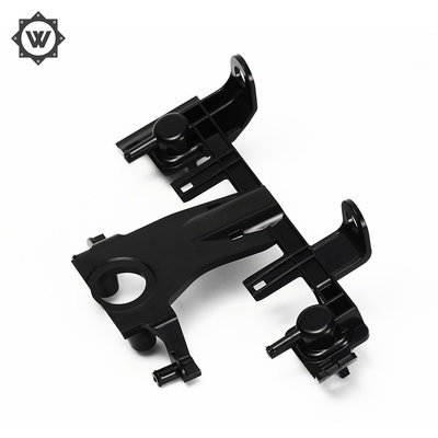 Hot Runner Auto Parts Mold Plastic Moulded Components Insert Screw Support