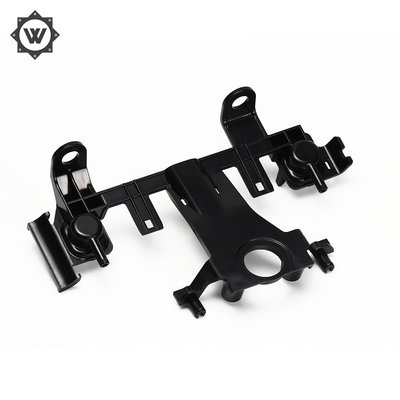 Hot Runner Auto Parts Mold Plastic Moulded Components Insert Screw Support