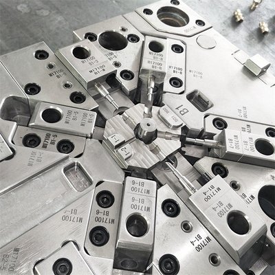 Hand Loaded Inserts Precision Injection Mould For PP +10%GF Housing Stem