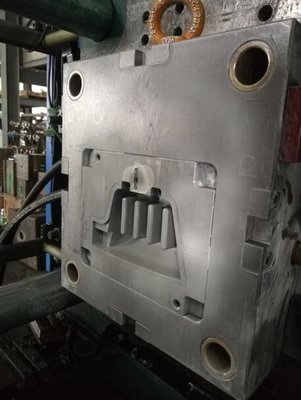 DME Standard Plastic Injection Mold Tooling Plastic Tray Mould Single Cavity