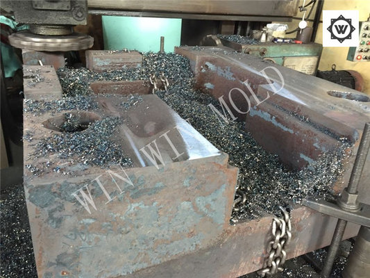 DME Standard Industrial Die Casting Mold Auto Parts ADC12 Zine P20 Steel Forge